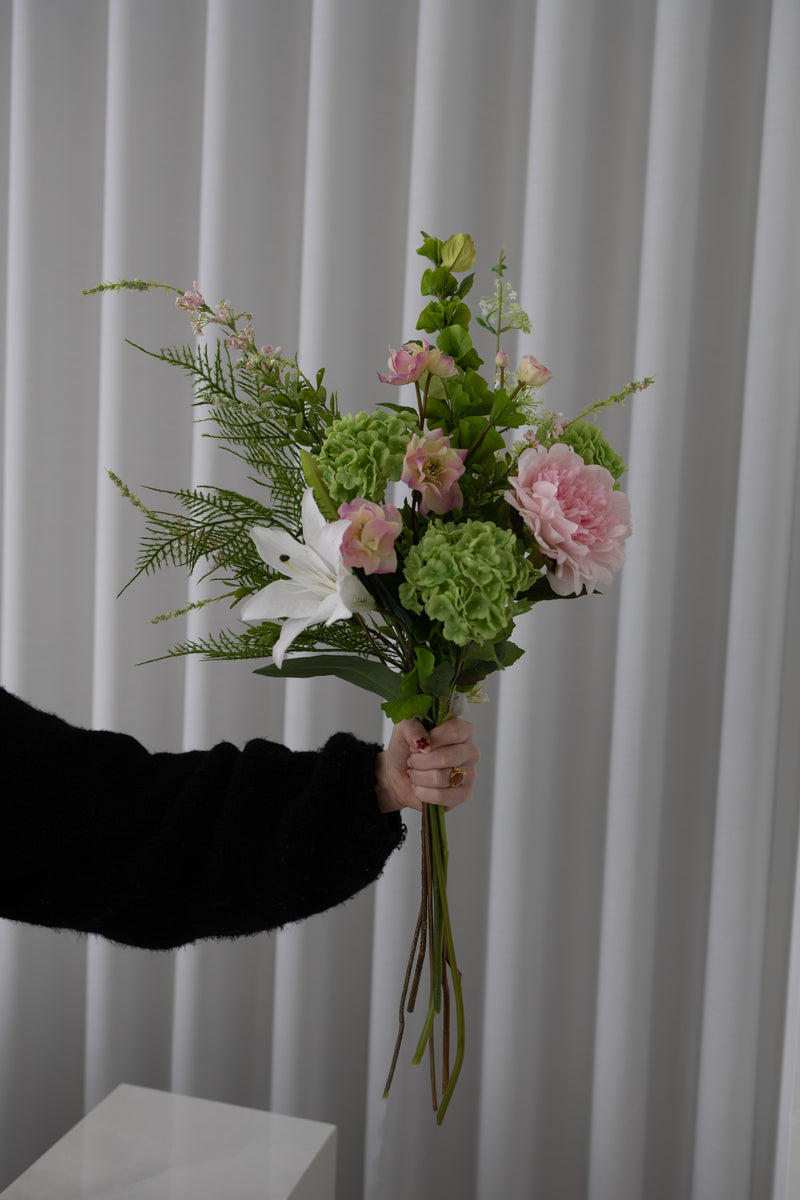 Rosy Bloom Buket | Friske og elegante blomster til enhver lejlighed ...