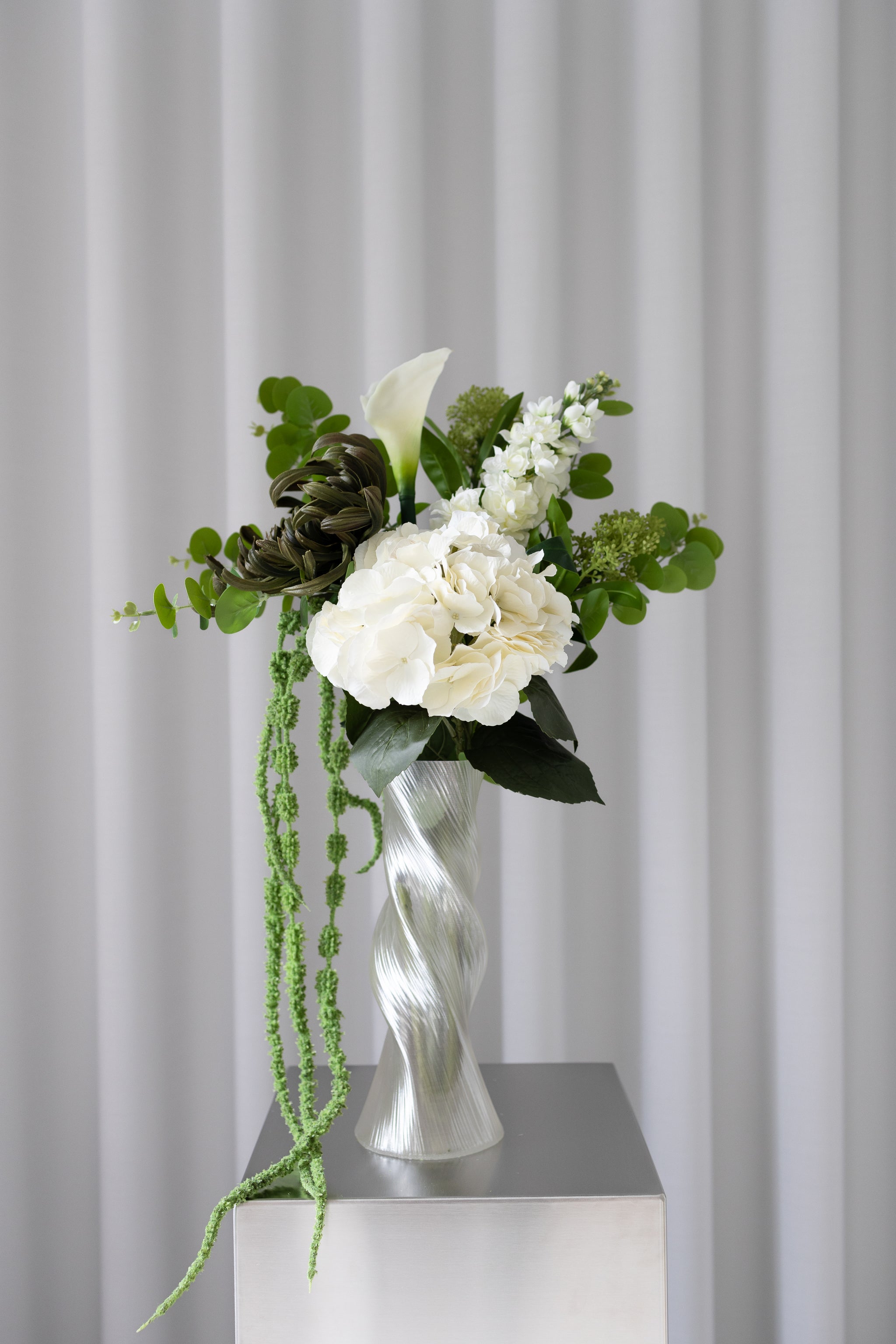 Soft Bliss Bouquet | Fresh and Elegant Flowers for Any Occasion